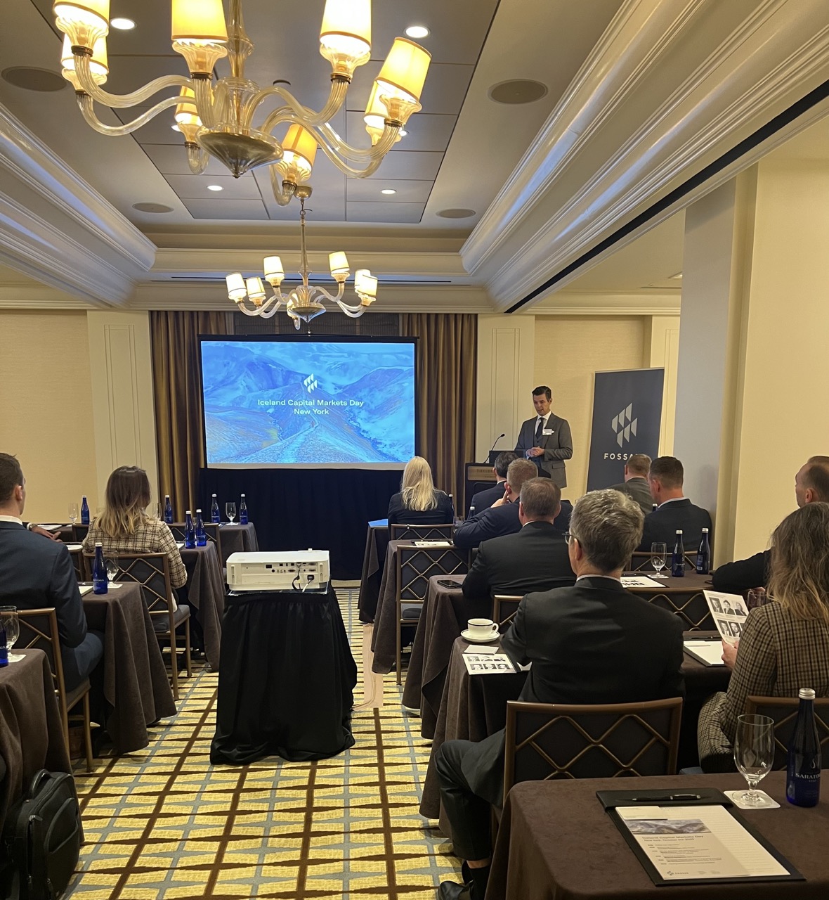 Staða Íslands kynnt fjárfestum í New York | Fossar